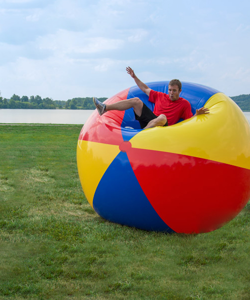 Gigantic Beach Ball - The Full-sized Fun - ThingsFromMars.com