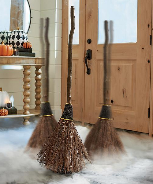 Animated Floating Broom - ThingsFromMars.com