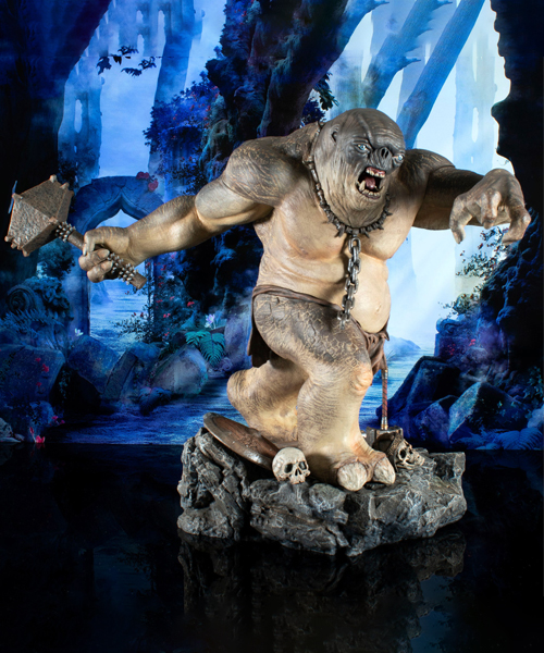 Cave Troll Deluxe Gallery Diorama - ThingsFromMars.com