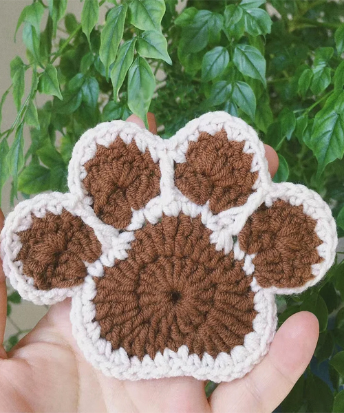 Paw Coaster Crochet Pattern - ThingsFromMars.com