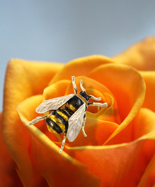 Style Bumble Bee Brooch - ThingsFromMars.com